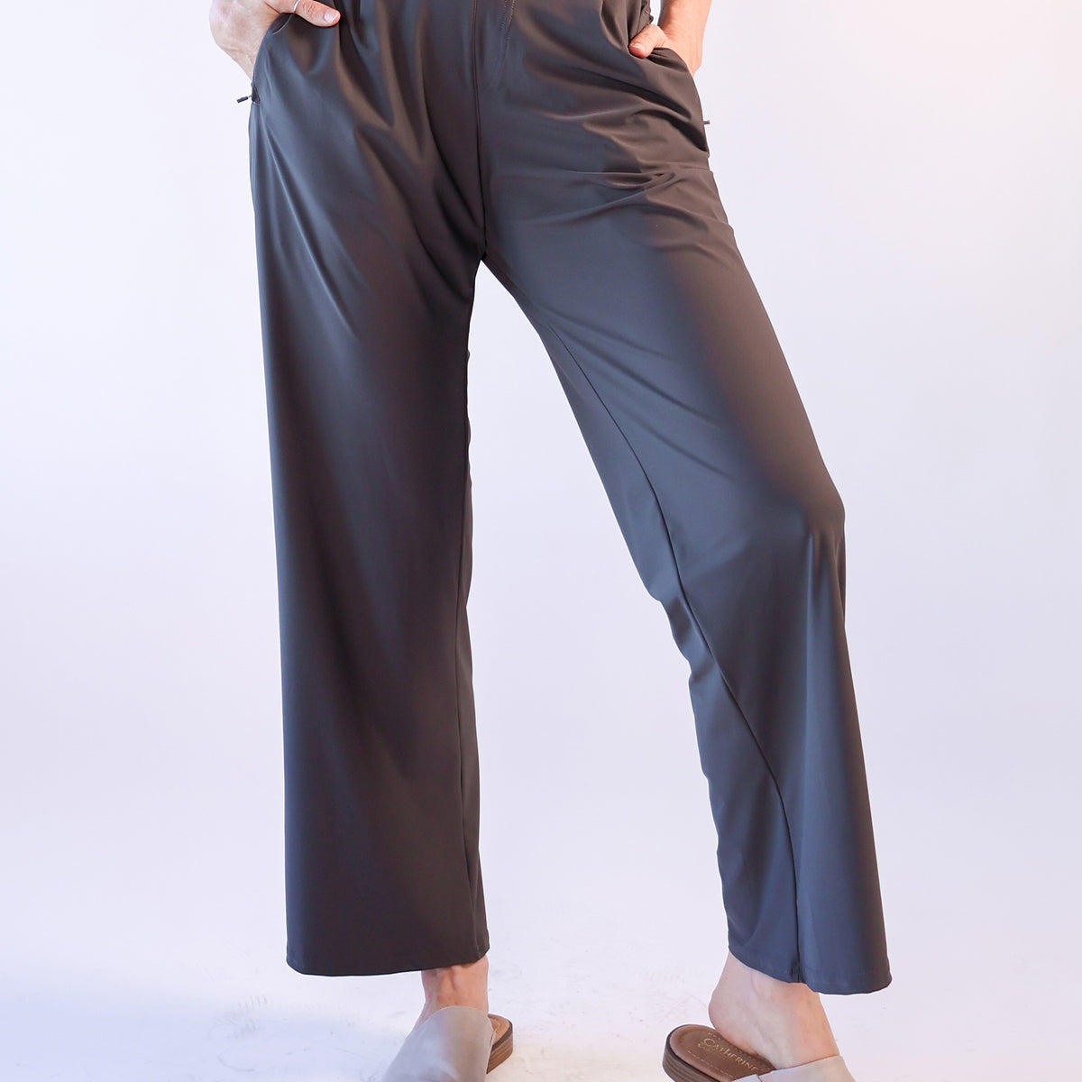First Class Trouser in Stockholm Slate | Wear & Roam